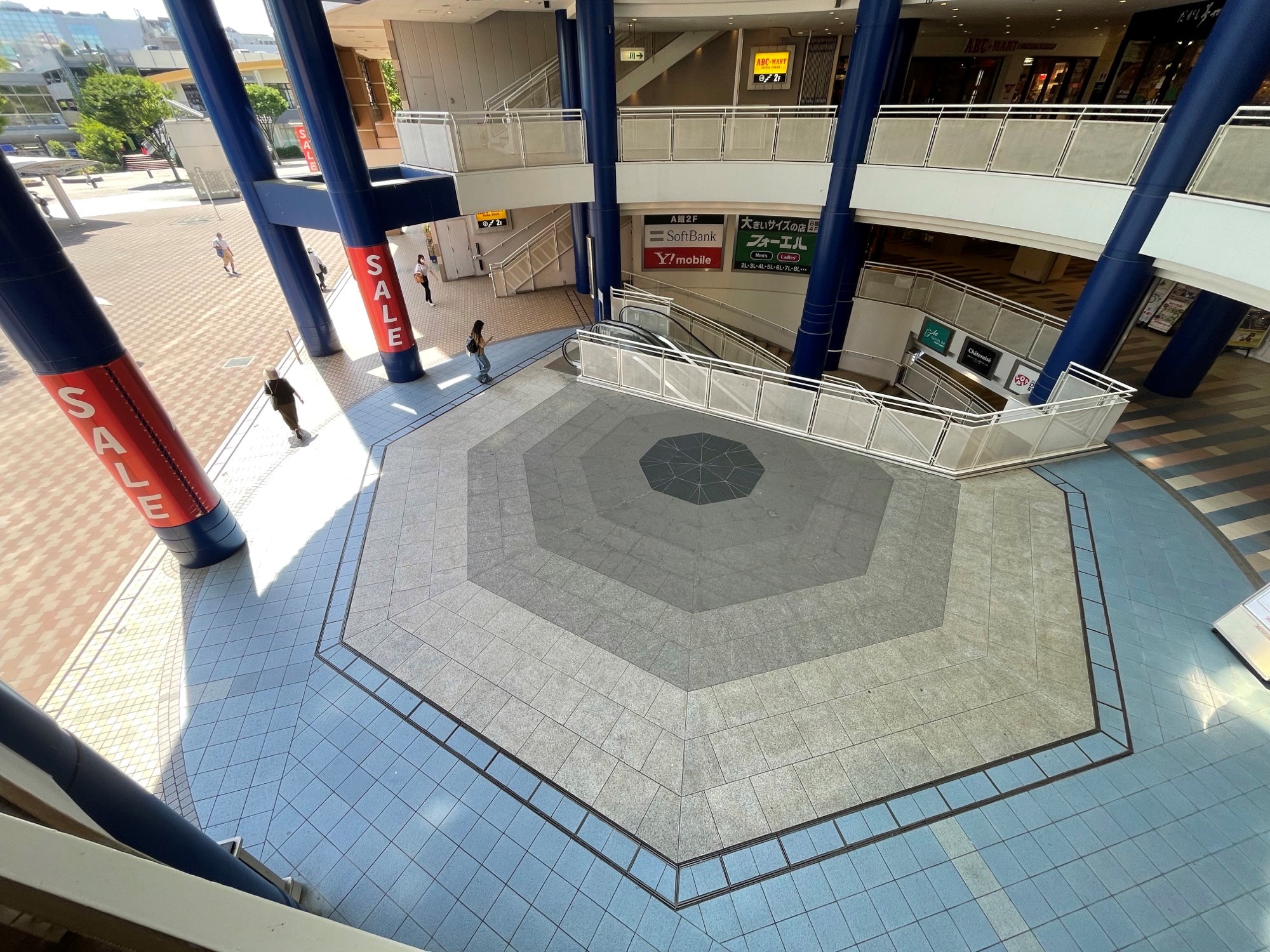 【港北 TOKYU S.C.】PRイベントやポップアップストアに最適なショッピングセンターのイベントスペース(大)｜ショップカウンター